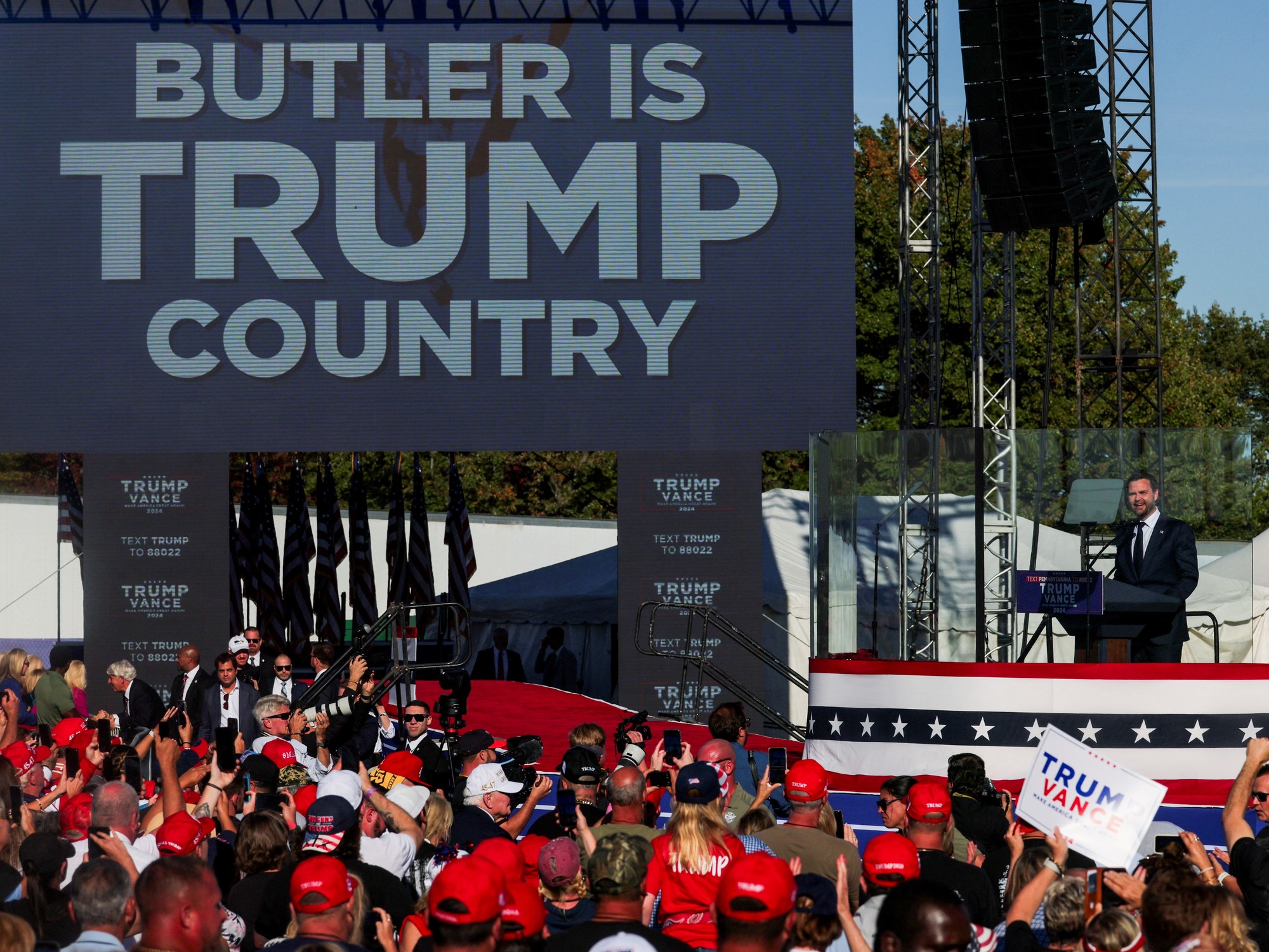 Junto a Elon Musk, Donald Trump vuelve a Butler, la ciudad donde ...
